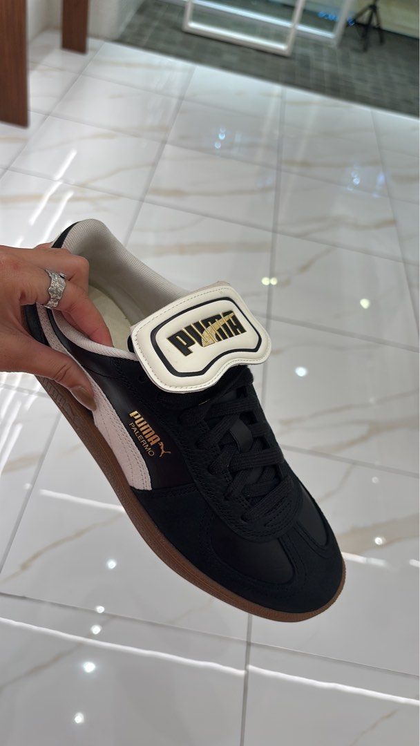 Puma long tongue, Fesyen Wanita, Sepatu di Carousell
