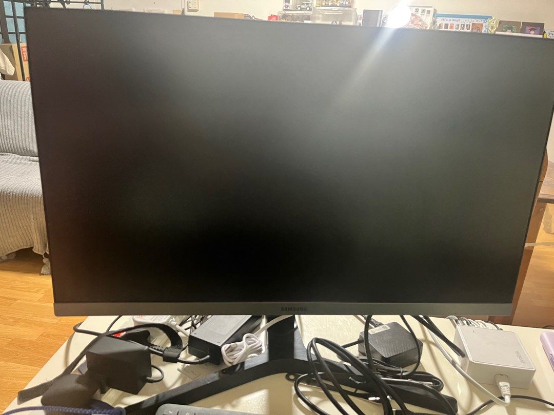 Samsung 24 inch monitor, Computers & Tech, Desktops on Carousell