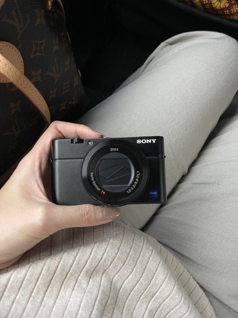 Sony Rx100 Mark IV FULL SET Flip Screen Kamera Digital Digicam ...