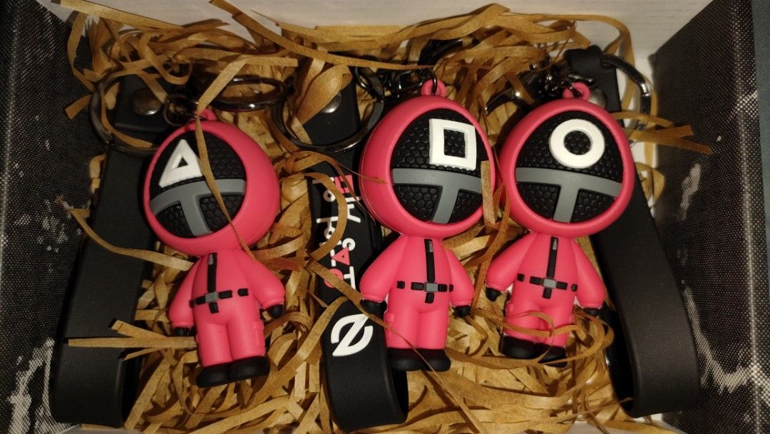 Squid Game Keychain, Hobbies & Toys, Collectibles & Memorabilia, K-Wave ...