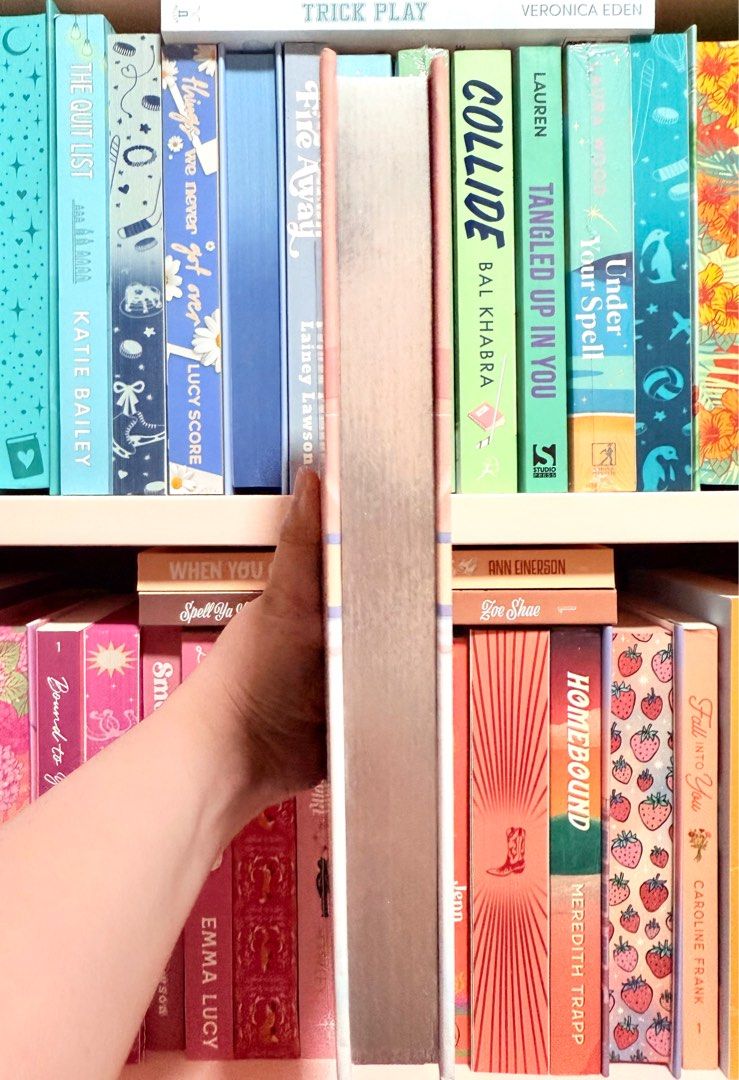 The Score by Elle Kennedy (Hello Lovely Box Special Edition), Hobbies ...