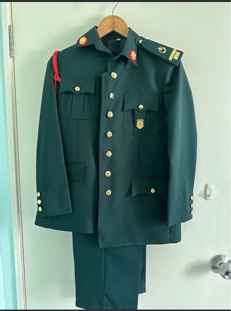 Uniform Kadet Remaja Sekolah (KRS) untuk guru perempuan - Timbalan ...