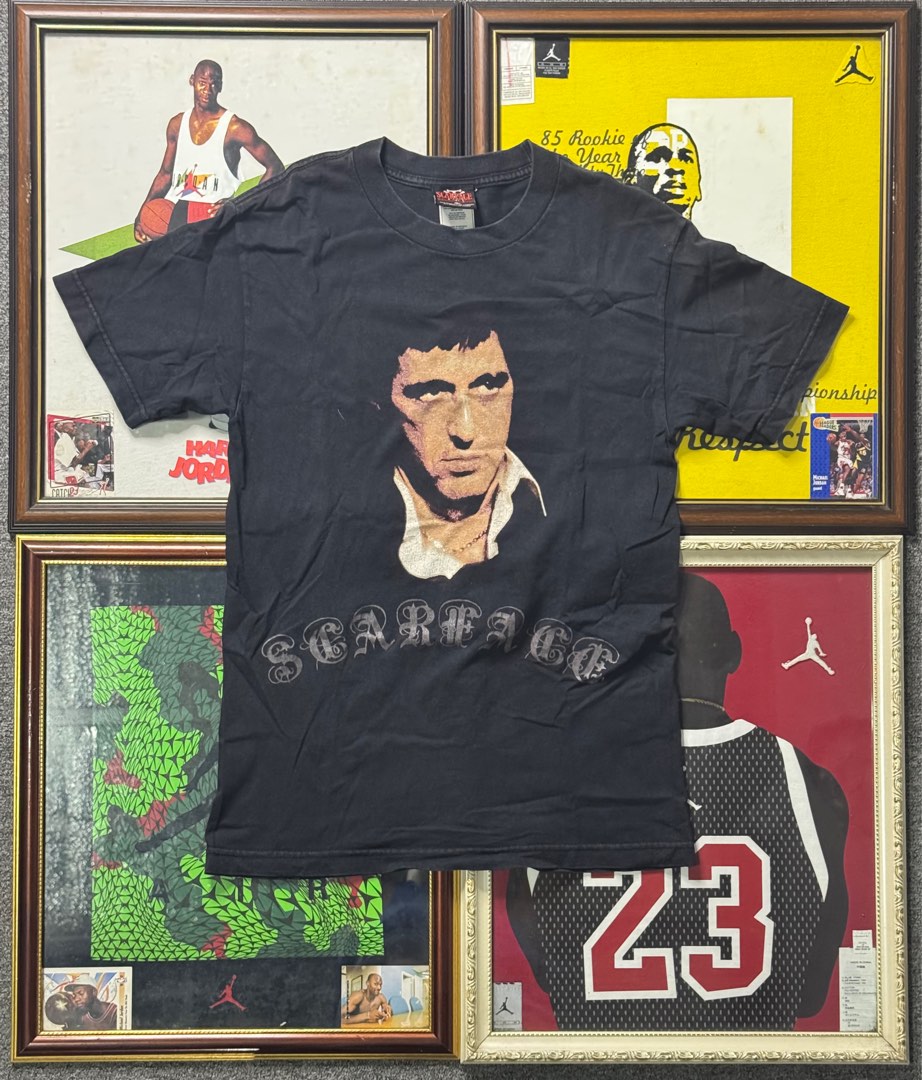 Universal Studios Scarface Tony Montana, Men's Fashion, Tops & Sets ...