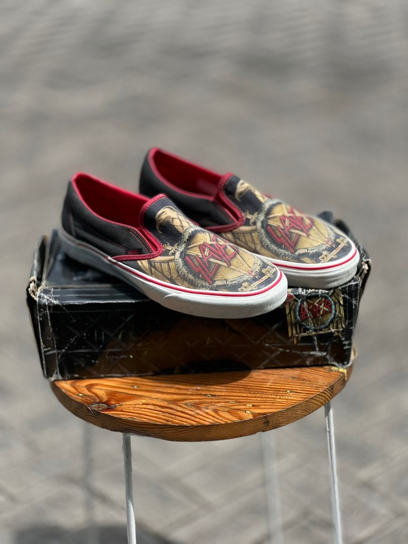 Vans Slip on x SLAYER 1st Issue, Fesyen Pria, Sepatu , Sneakers di ...