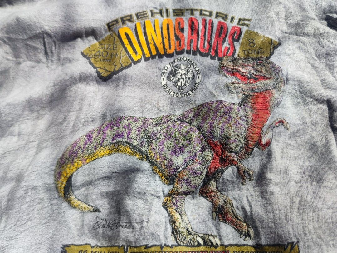 VTG 1993 DINOSAURS T-REX 3D PRINT PIT 22, Men's Fashion, Tops & Sets ...