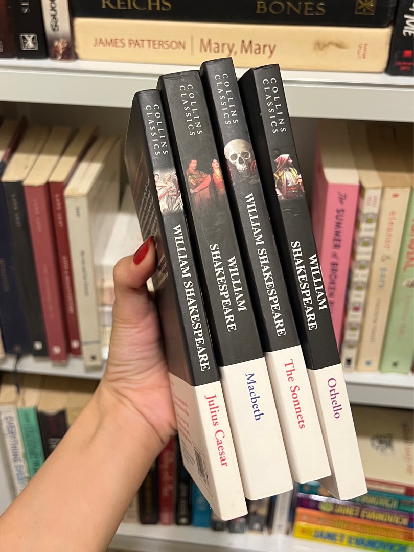 decluttering: 4 Collins Classics TAKE ALL 150 | William Shakespeare ...