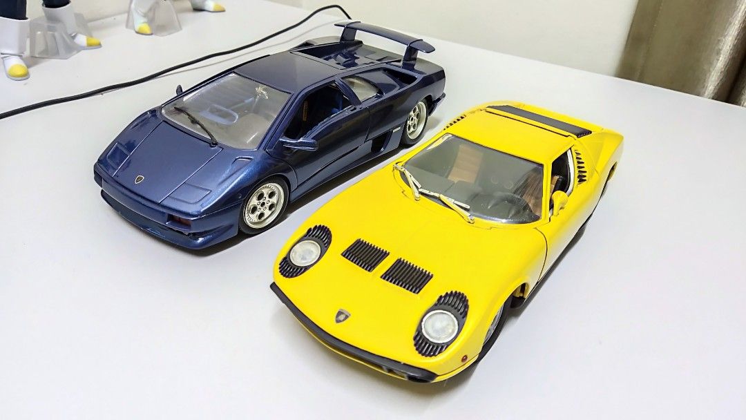 Anson Model 1/18 Lamborghini Miura and Bburago Italy Countach, Hobbies ...