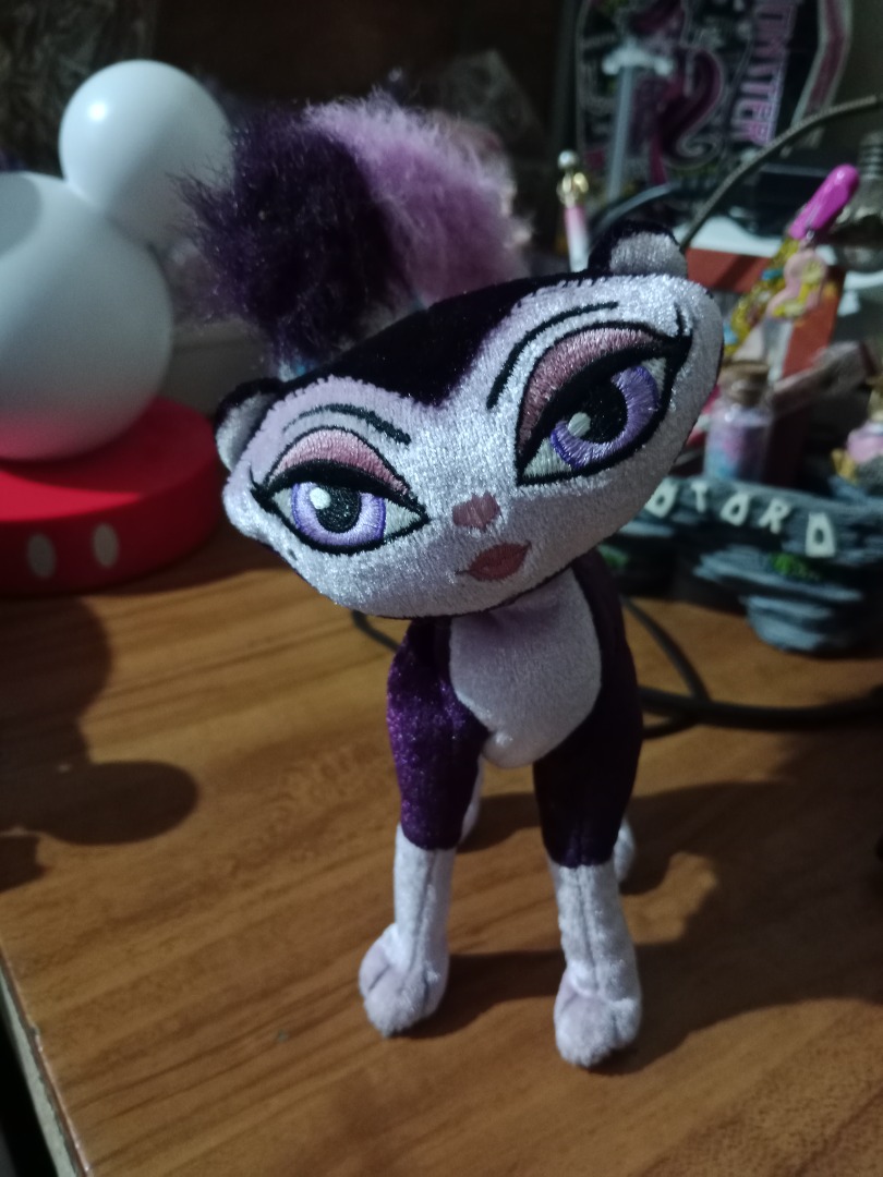 Bratz Cat, Hobbies & Toys, Toys & Games on Carousell