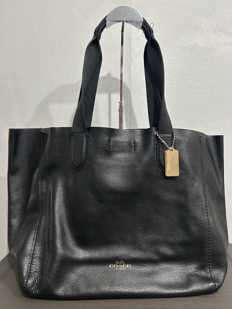 Coach Derby Tote, Women's Fashion, Bags & Wallets, Tote Bags on Carousell