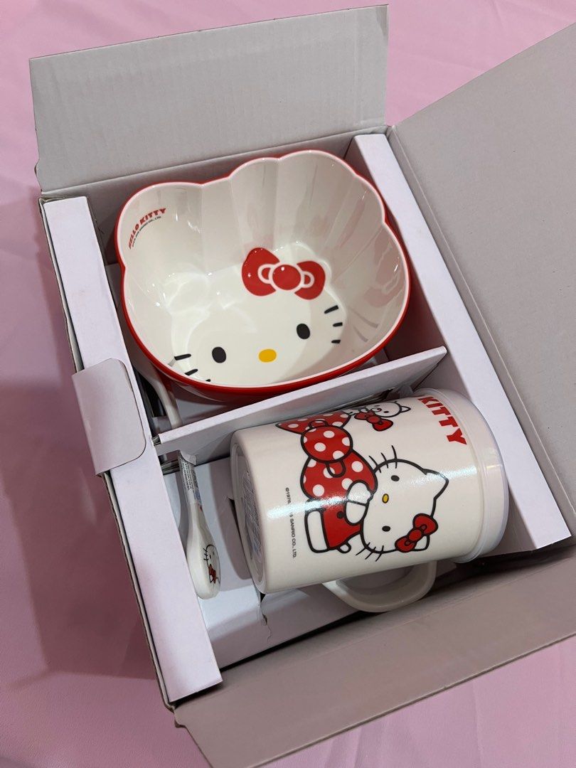 Hello Kitty Sanrio Puroland Kitchen Set and Carpet, Furniture & Home ...