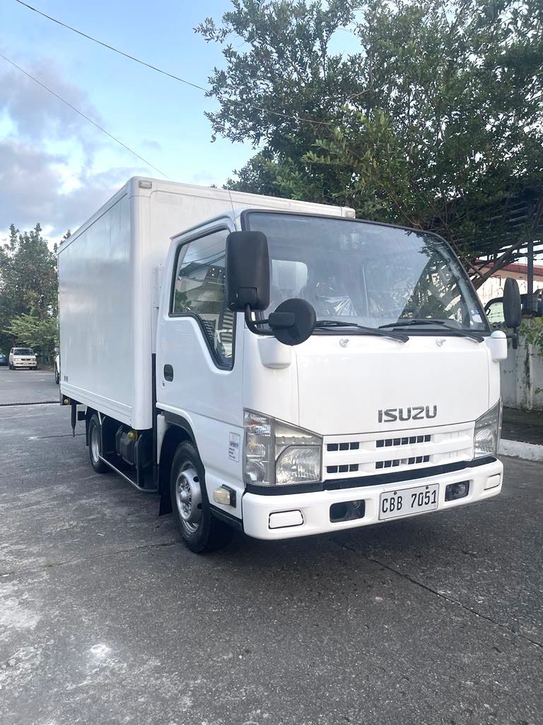 Isuzu Elf Nseries Reefer Van / Ref Van 10ft NKR with Side Door ...