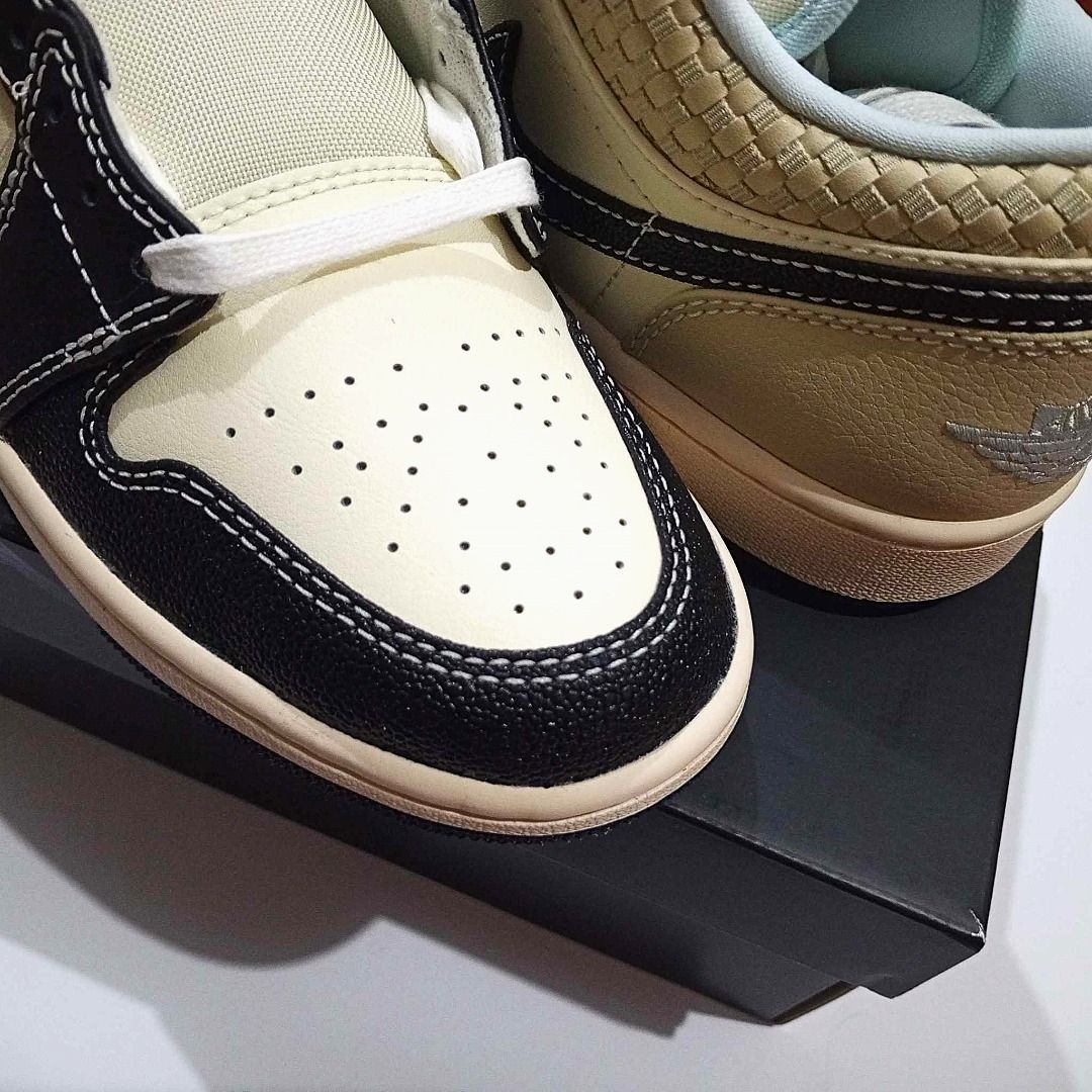Air Jordan 1 Low SE Muslin / Coconut Milk, Men's Fashion, Footwear ...