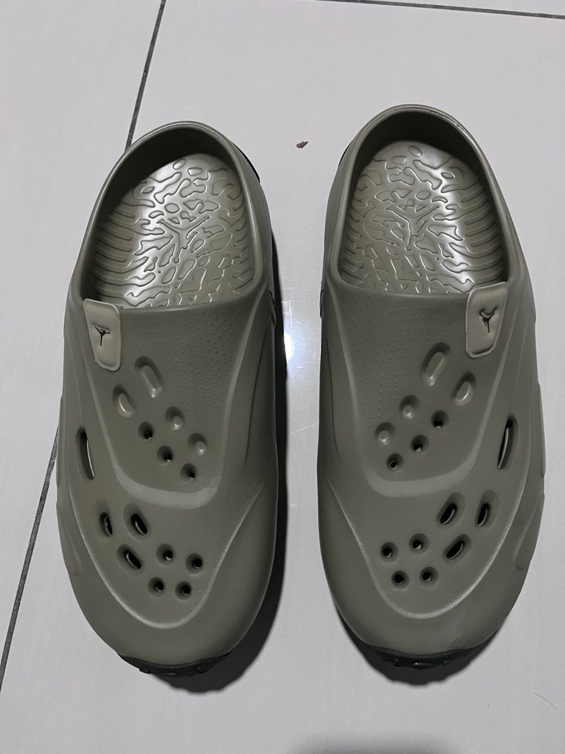 Jordan roam slides, Men's Fashion, Footwear, Flipflops and Slides on ...