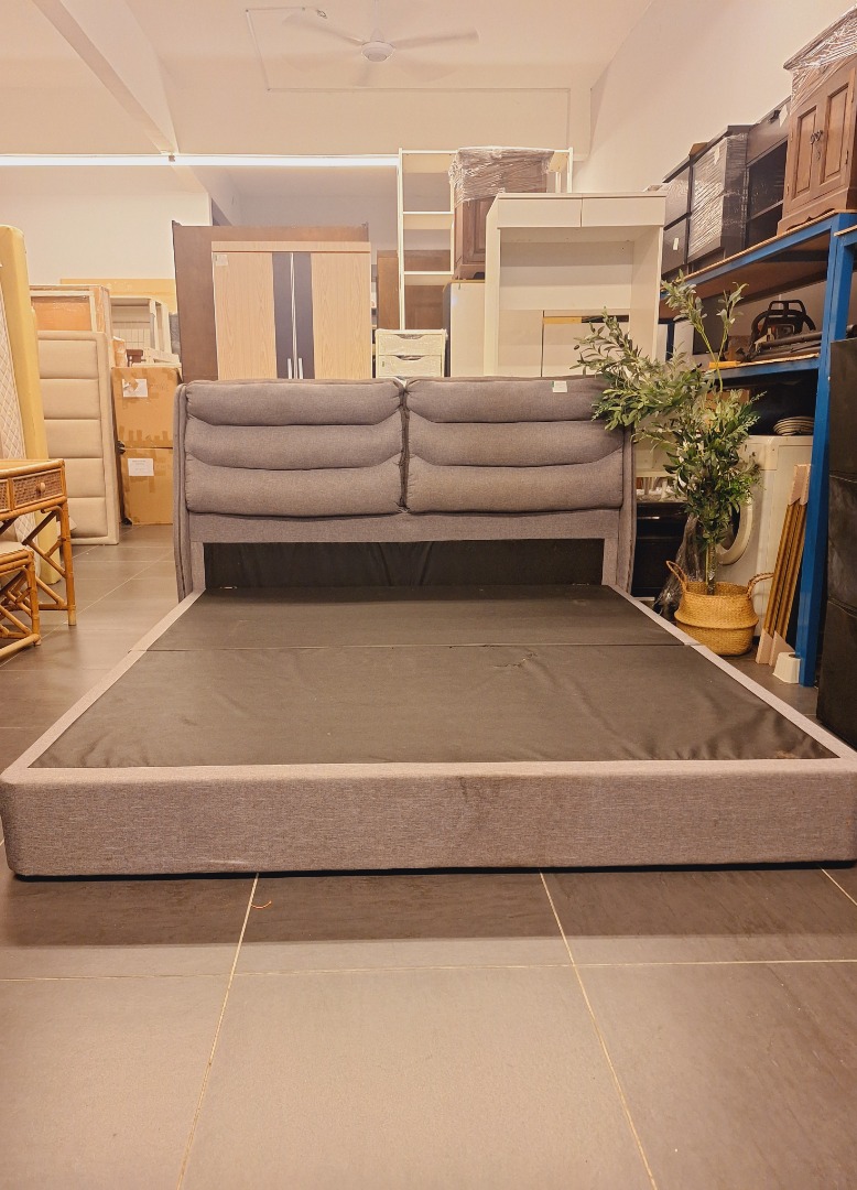 Modern Grey Fabric Divan King Sized Bedframe | Rangka Katil Bersaiz ...