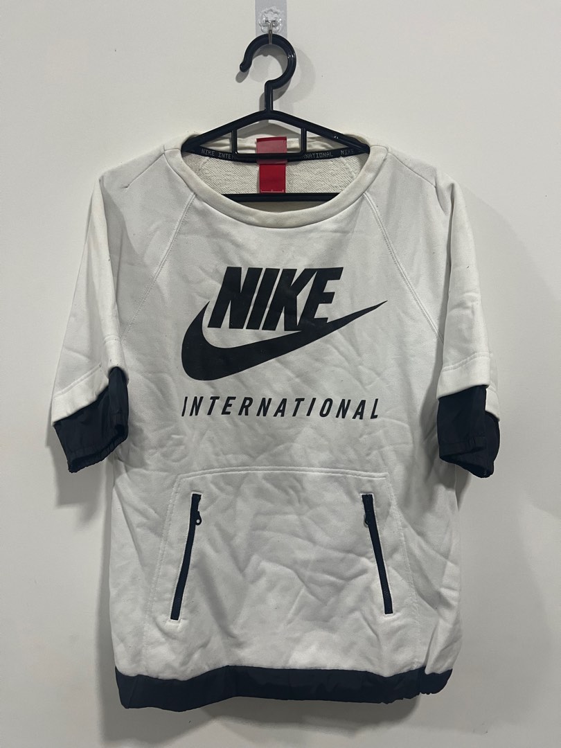 Nike international (red tag) (logo print), Men's Fashion, Activewear on ...