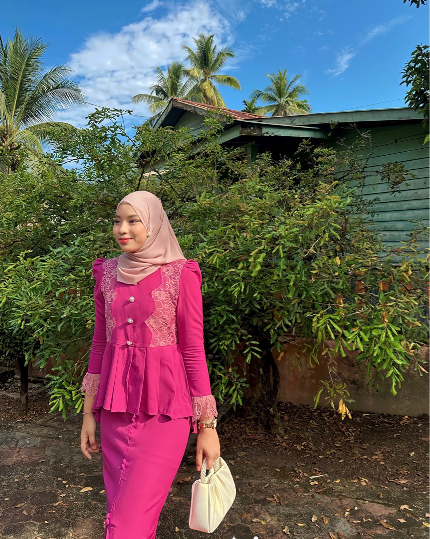 Qaamnie Helena Kurung, Women's Fashion, Muslimah Fashion, Baju Kurung ...