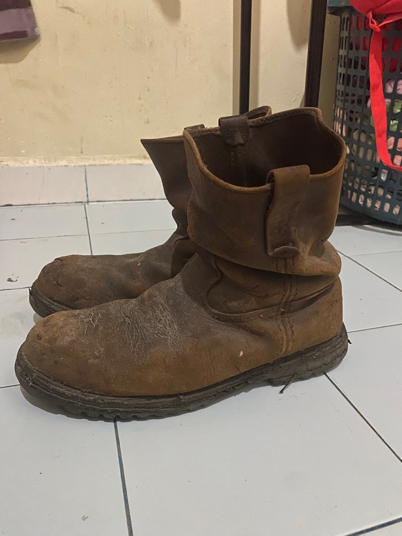 Redwings pecos safety shoes, Men's Fashion, Footwear, Boots on Carousell