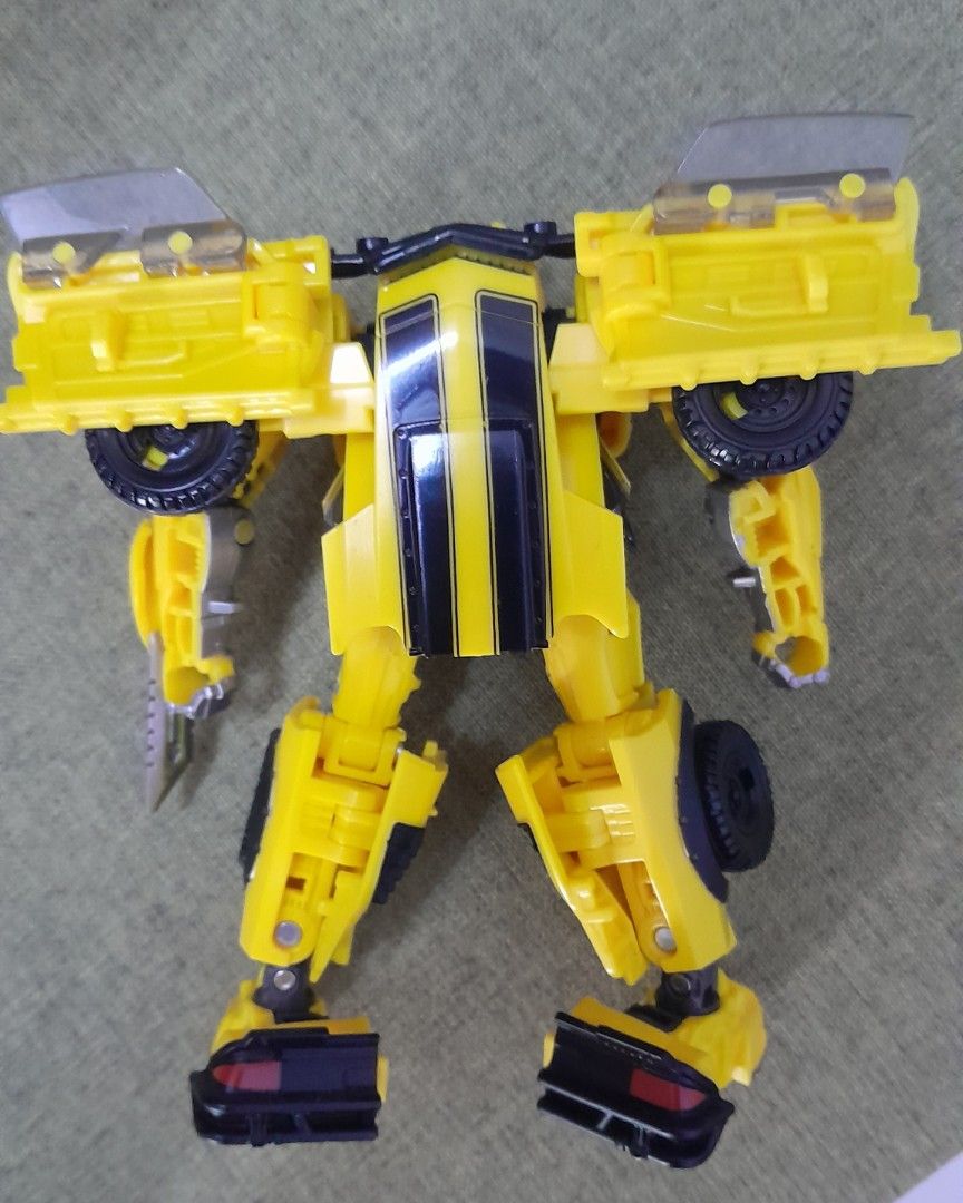 Transformers studio series bumblebee deluxe class rise of the beast ...