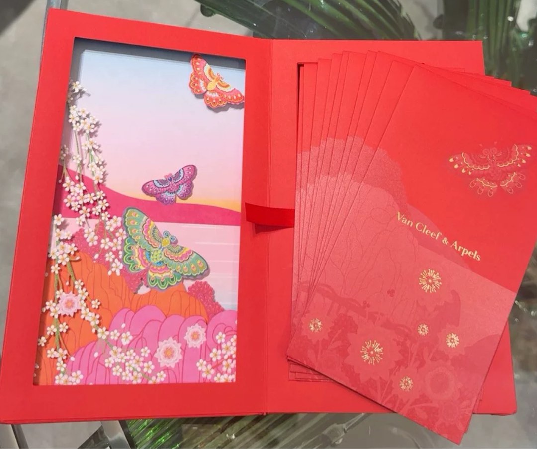 VAN CLEEF & ARPELS VCA RED PACKET 2025, Hobbies & Toys, Stationery ...