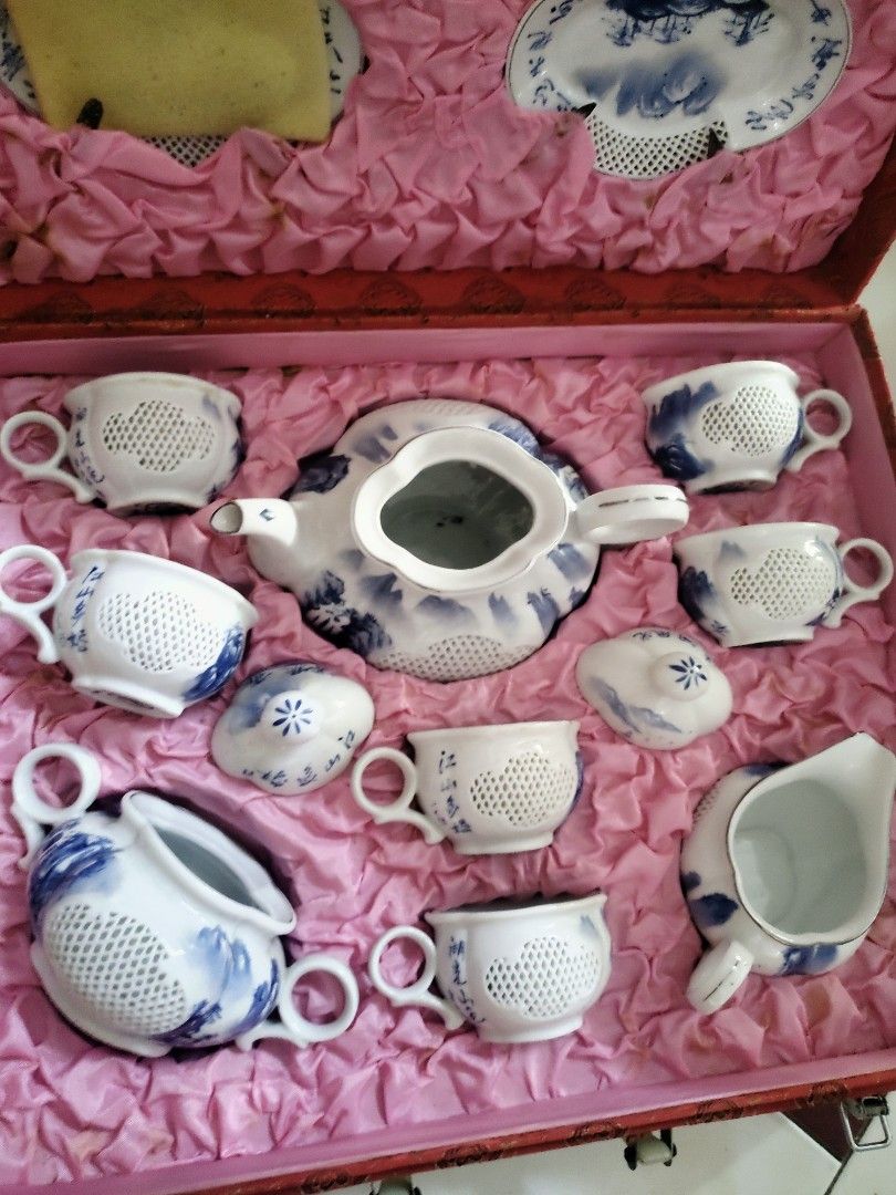 Vintage European Tea Set styled in Chinese Blue Pottery., Furniture ...