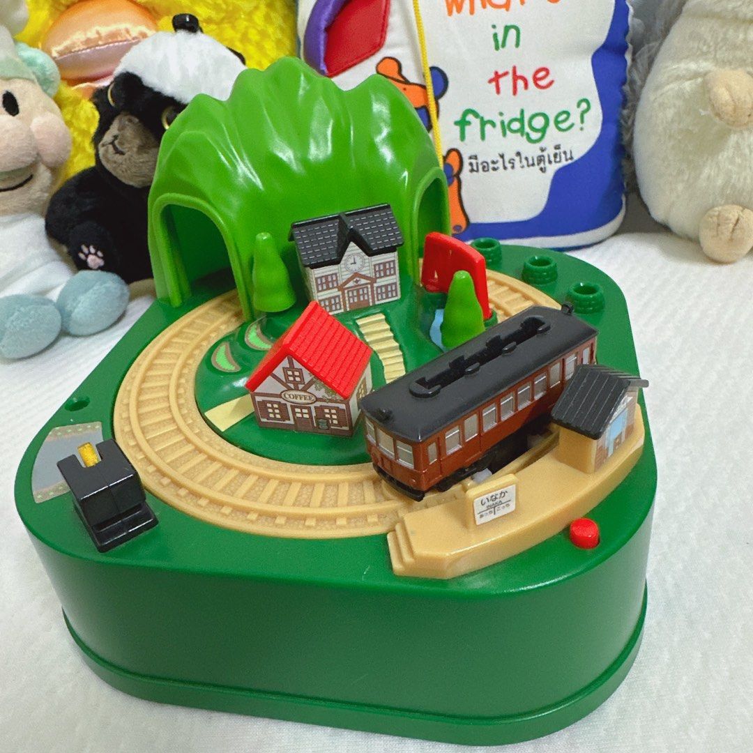 Vintage train coin bank, Hobbies & Toys, Toys & Games on Carousell