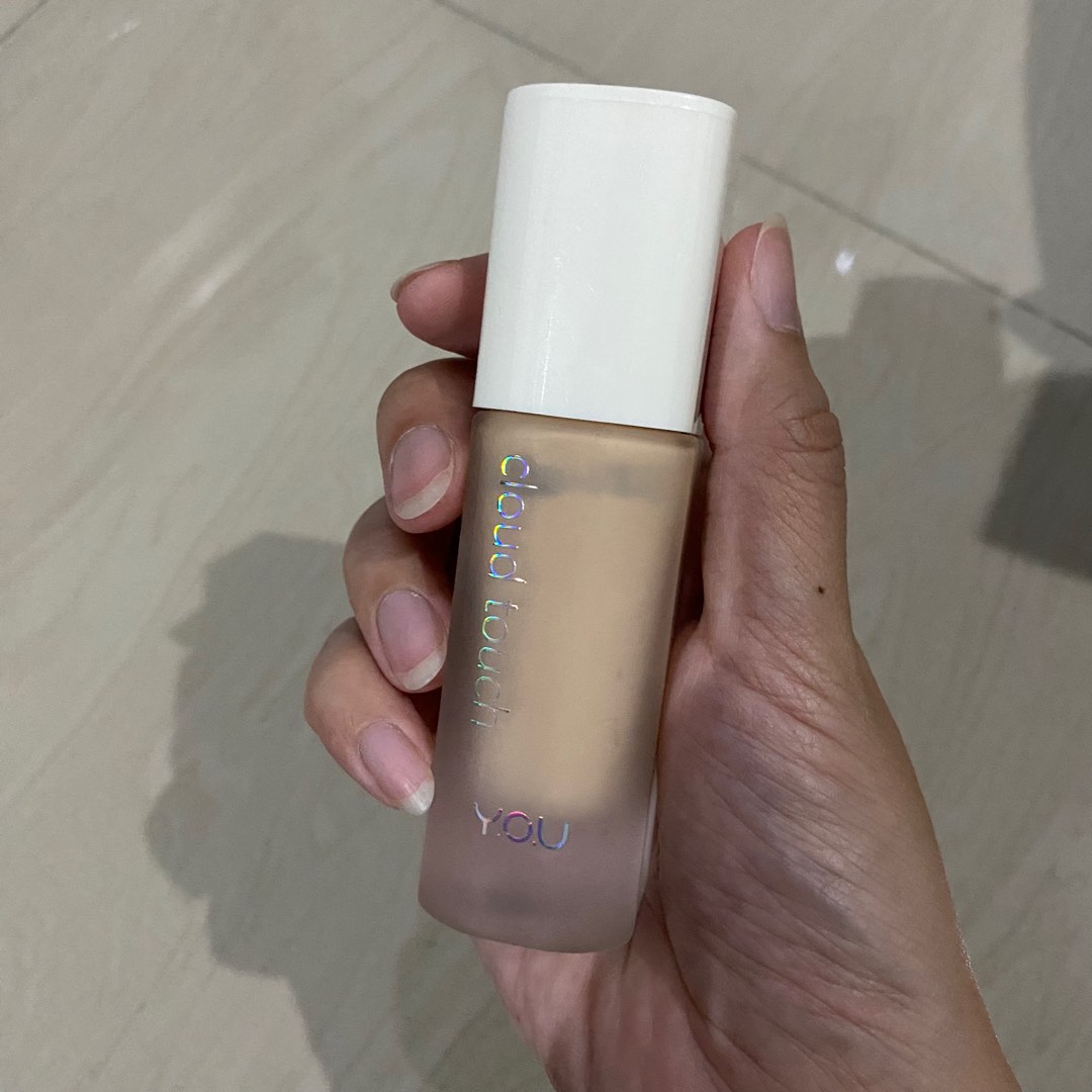 YOU Cloud Touch Blurring Skin Tint N402 Shell Ivory, Kesehatan ...