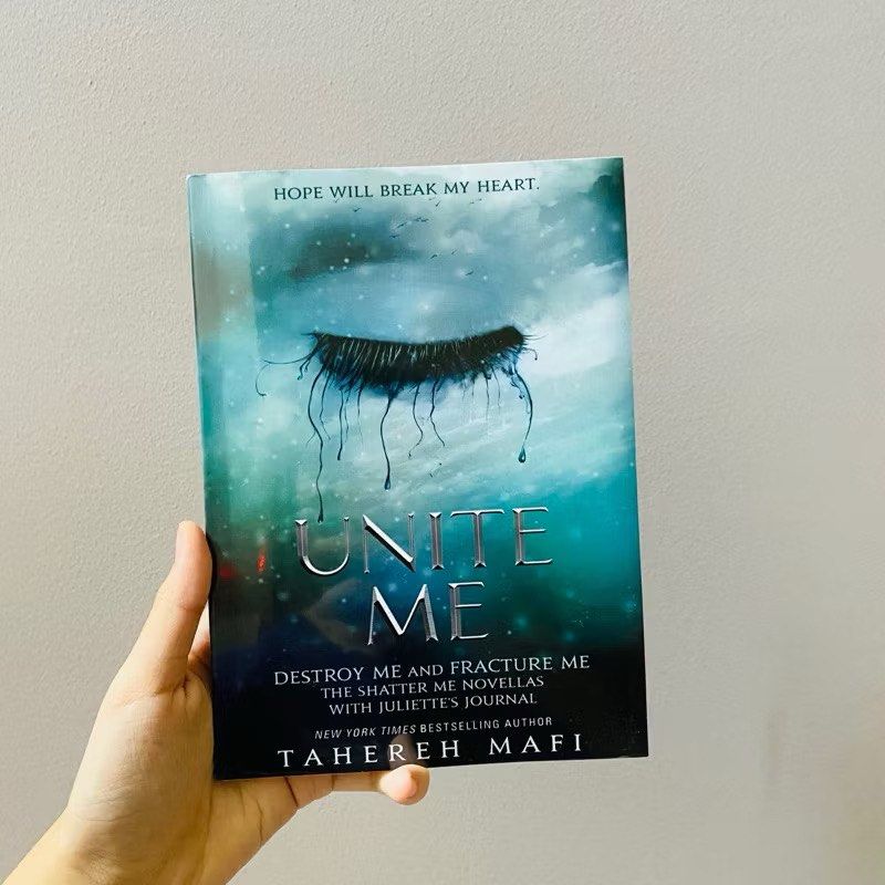Book Tahereh Mafi Restore Me Unite Me Unravel Me Defy Me Believe Me ...