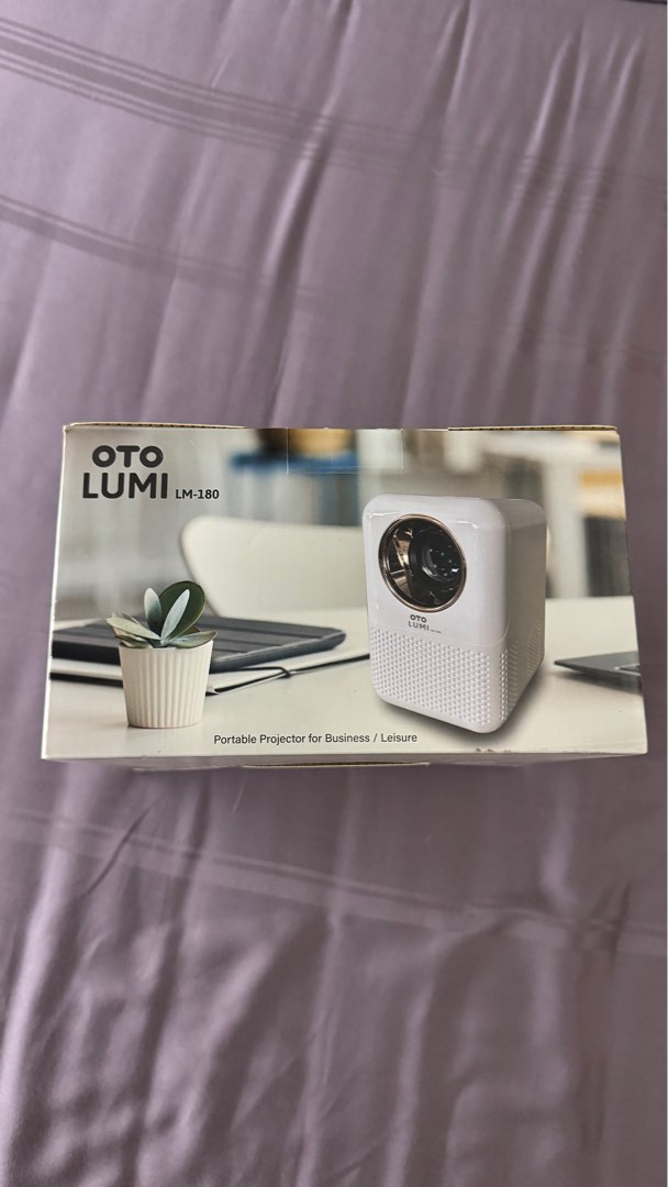 brand new OTO Lumi LM-180 portable projector, TV & Home Appliances, TV ...
