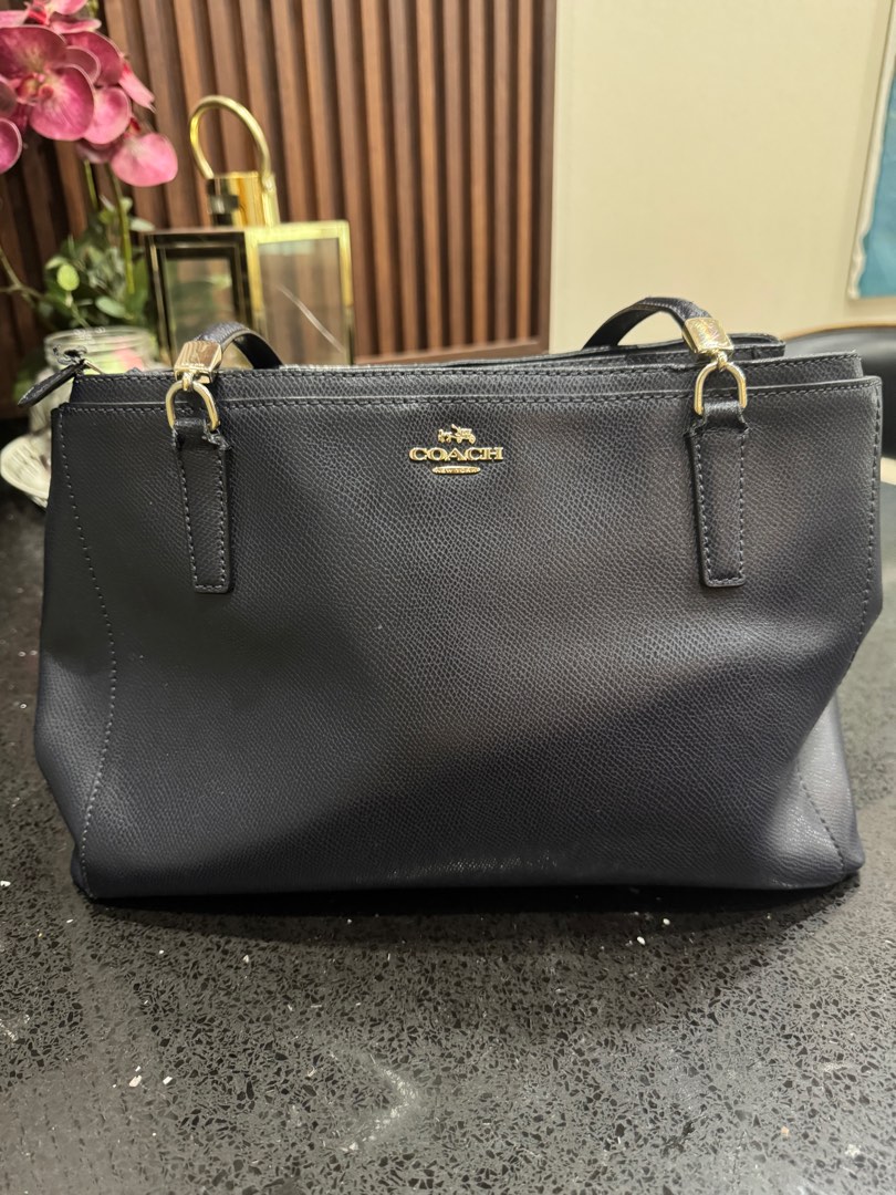 Coach handbeg, Luxury, Bags & Wallets on Carousell