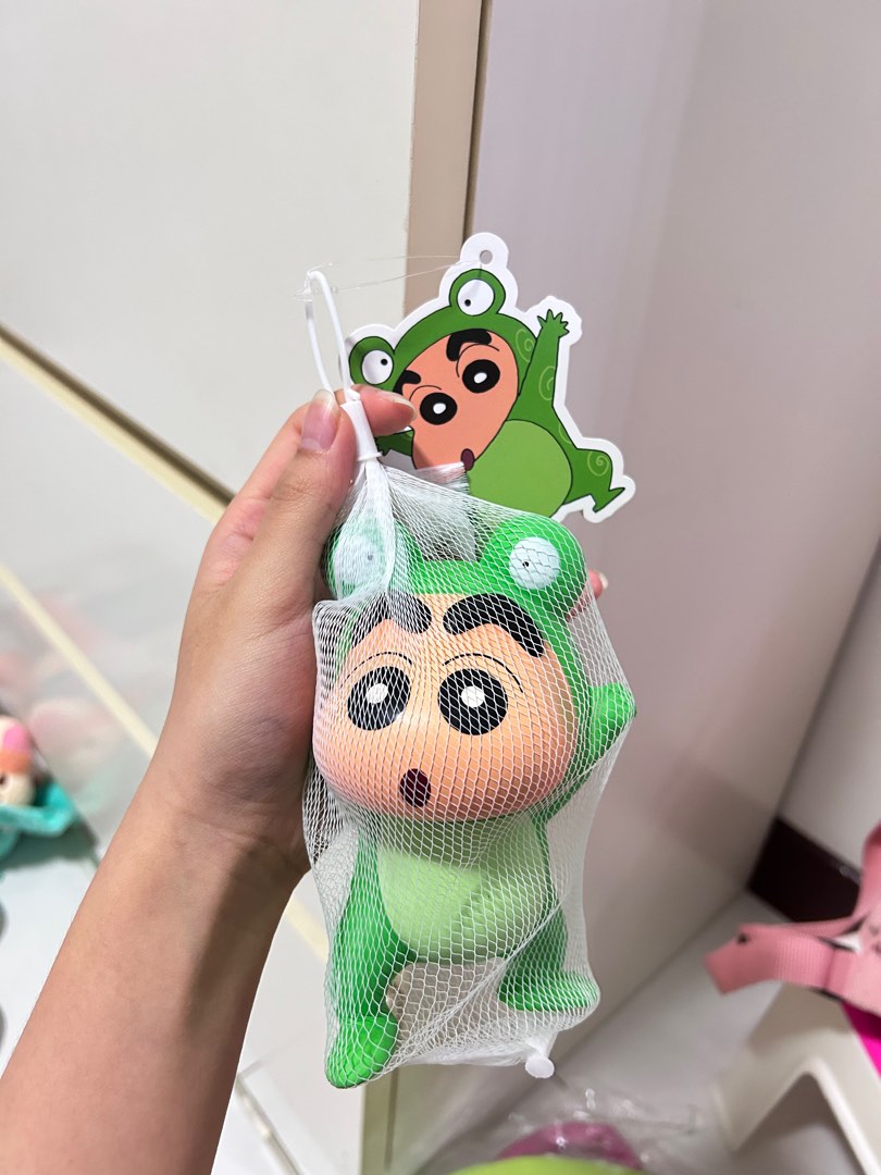 CRAYON SHIN CHAN LA BI XIAO XIN GREEN FROG SQUISHY KIDS TOY, Hobbies ...