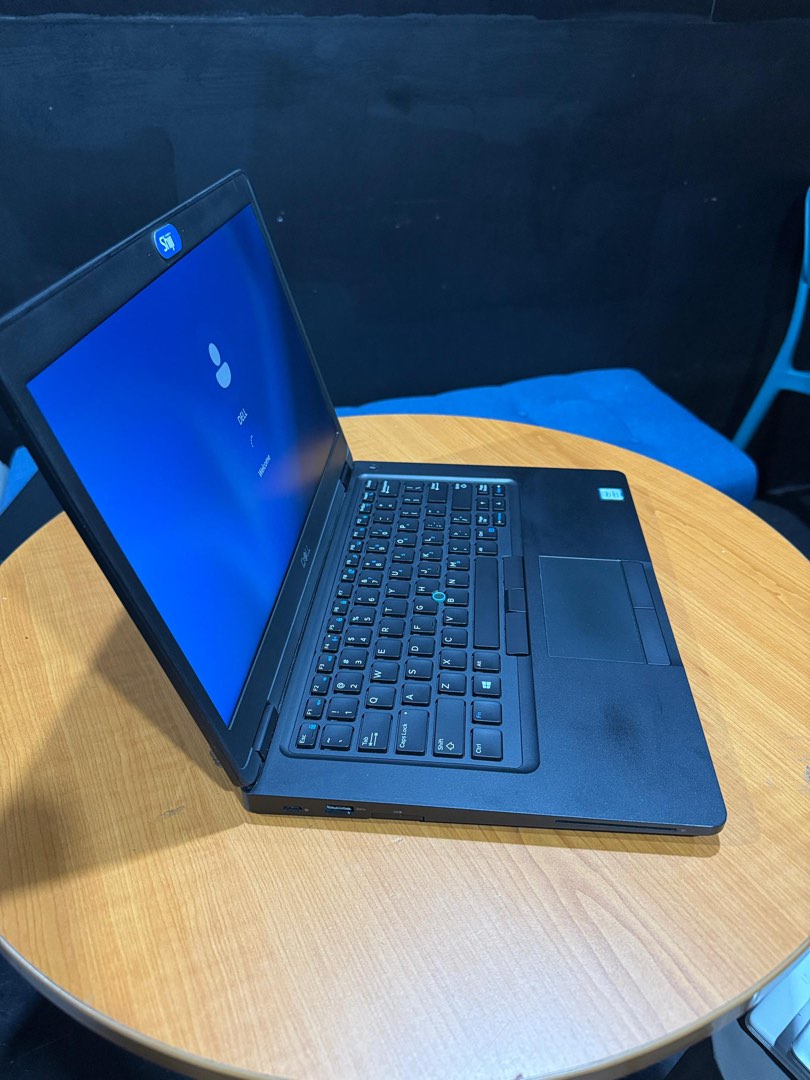 Dell Latitude 5490 , i7 8th Gen , 8GB Ram, 256GB SSD,14" FHD,fully ...