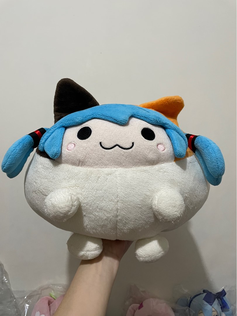Hatsune Miku Cat Tissue Cover Big Plush, Hobbies & Toys, Toys & Games ...
