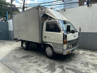 Isuzu forward closed van For Sale | Carousell Philippines