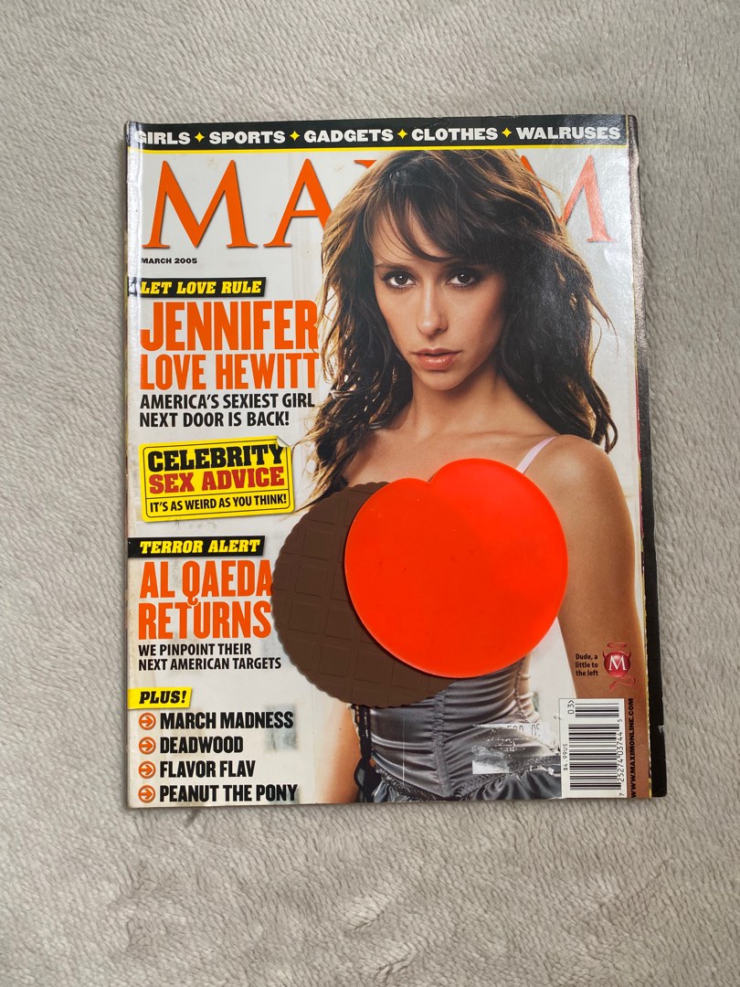Jennifer Love Hewitt Cover Magazine, Hobbies & Toys, Books & Magazines ...