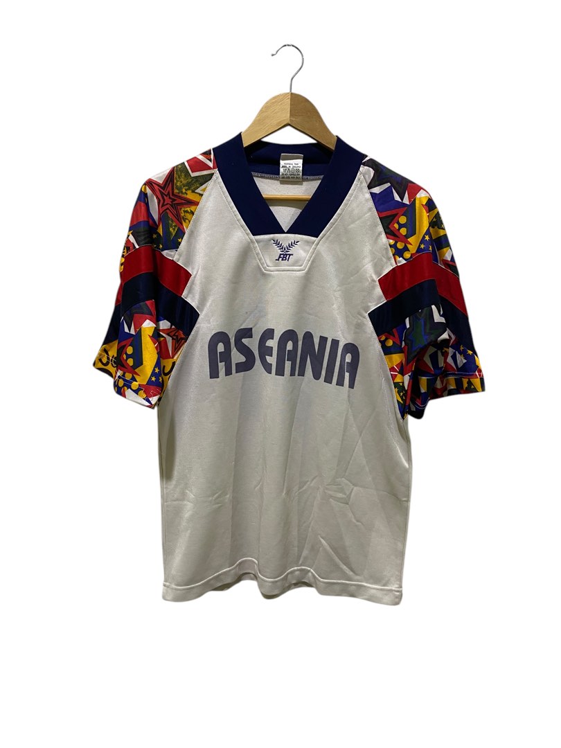 Jersi jersey perlis 1993 fbt template rare, Men's Fashion, Tops & Sets ...