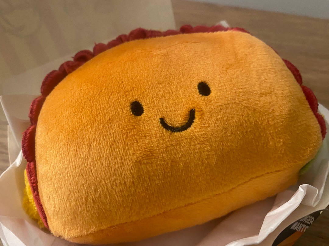 KFC Zinger Mantou Plushies, Hobbies & Toys, Collectibles & Memorabilia ...