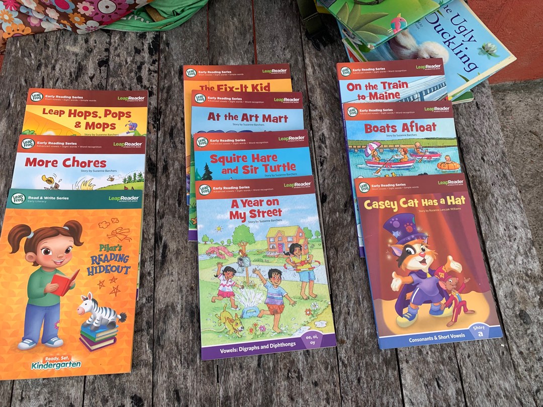 Leapfrog interactive book, Hobbies & Toys, Books & Magazines, Children ...