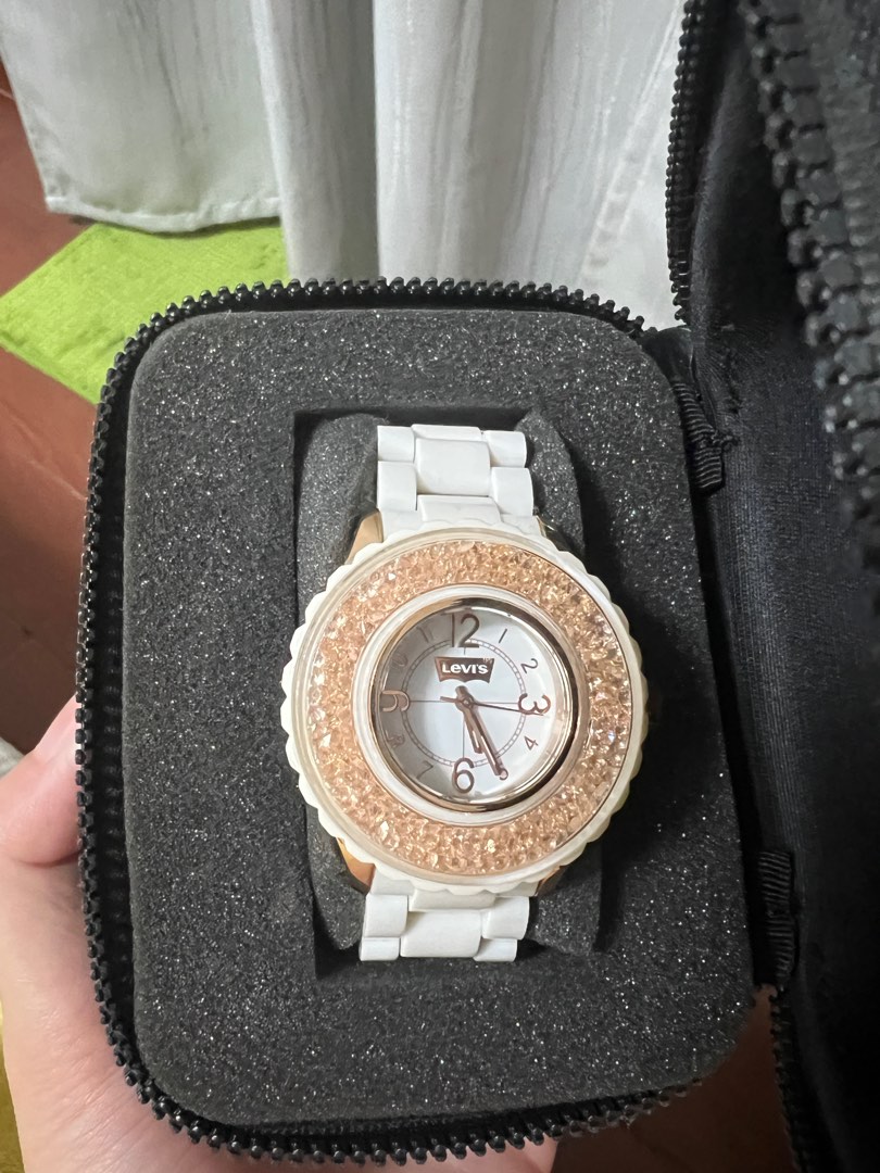Levi's watch, Women's Fashion, Watches & Accessories, Watches on Carousell