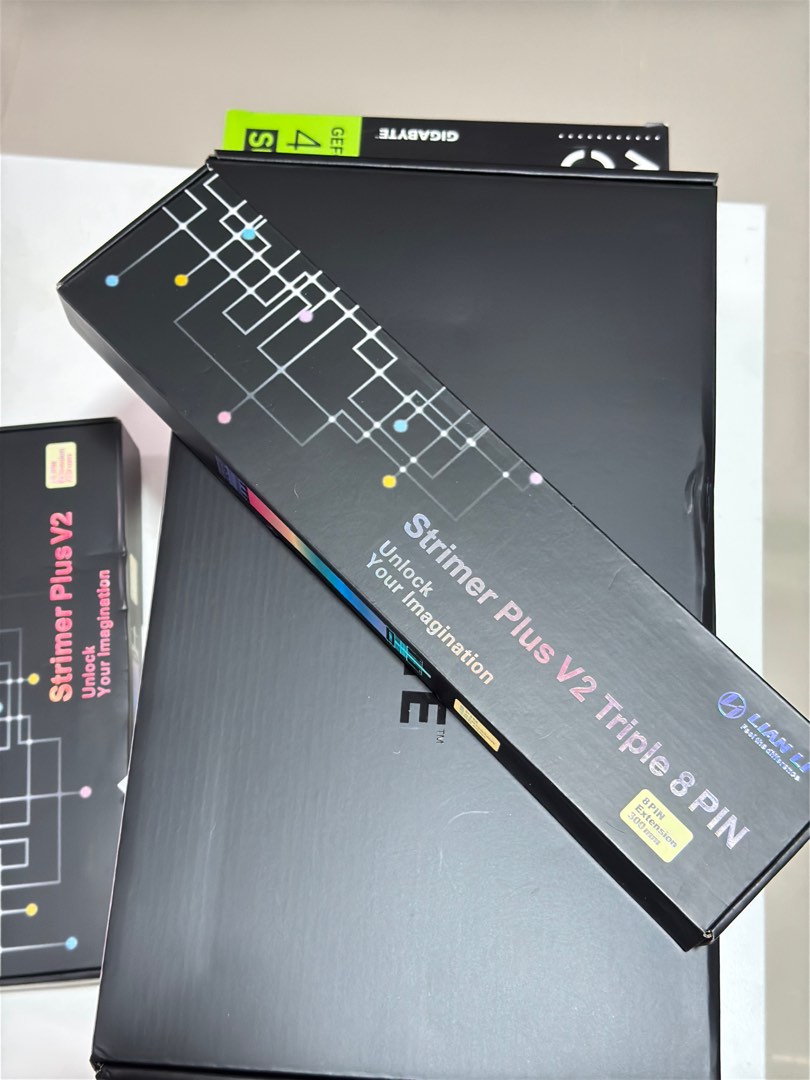 Lian Li Strimer Plus V2 Triple 8 Pin Addressable 300mm Extension Cable (PW12-PV2 Black ...