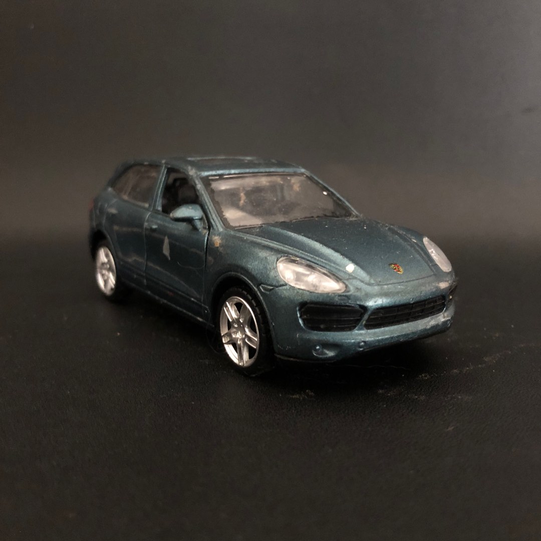 Mainan Diecast Porsche Cayenne S Green Apolo MSZ Skala 1/43 Miniatur ...