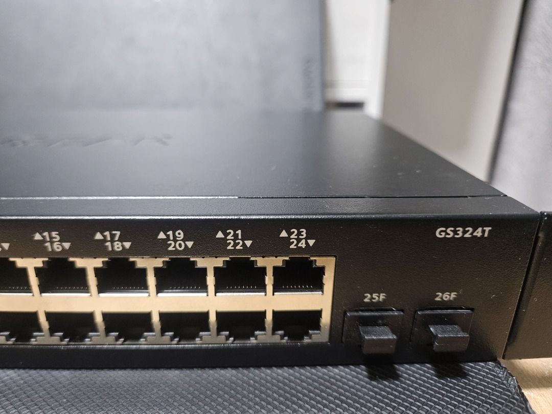 Netgear 24端口千兆智能網管 Pro 交換機 24 ports smart managed switch with 2 x SFP ...