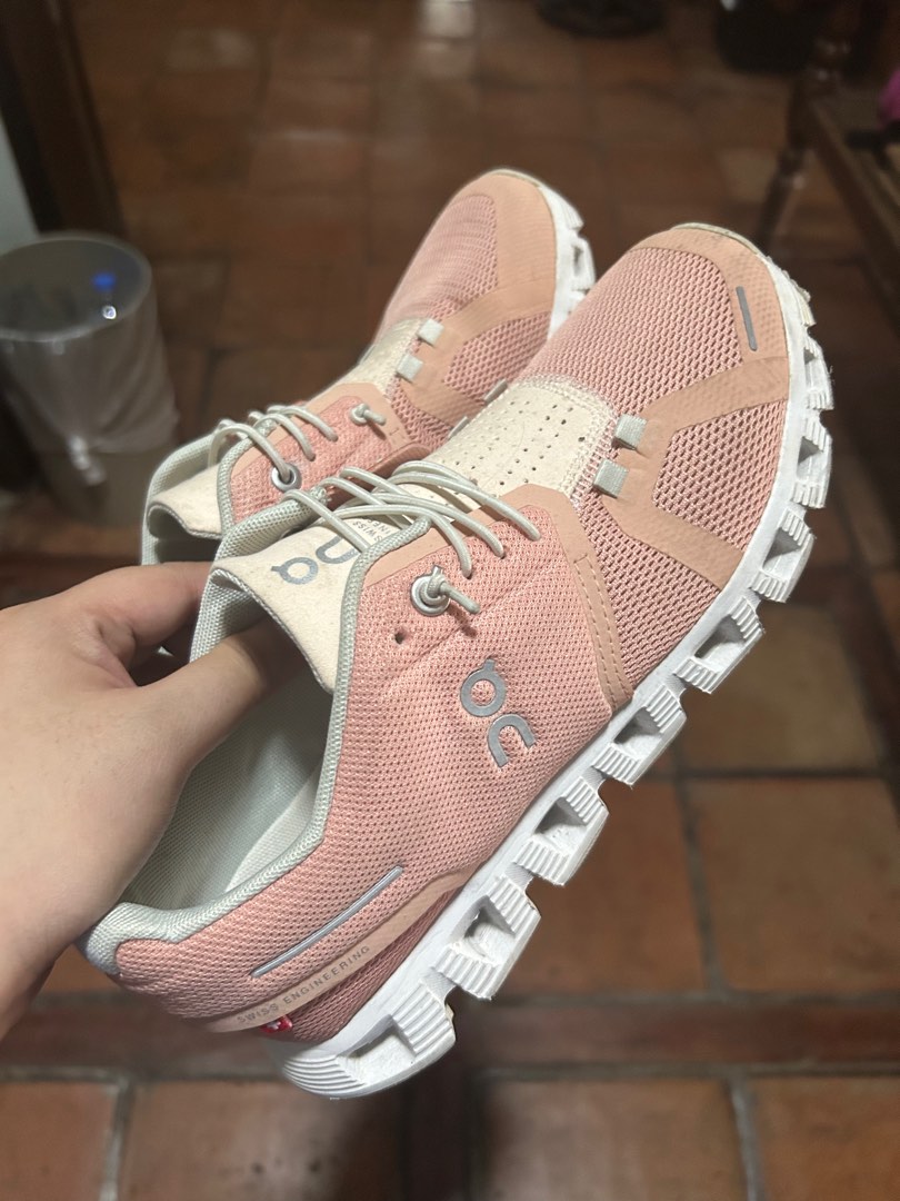 On Cloud 5 roseshell, Women's Fashion, Footwear, Sneakers on Carousell