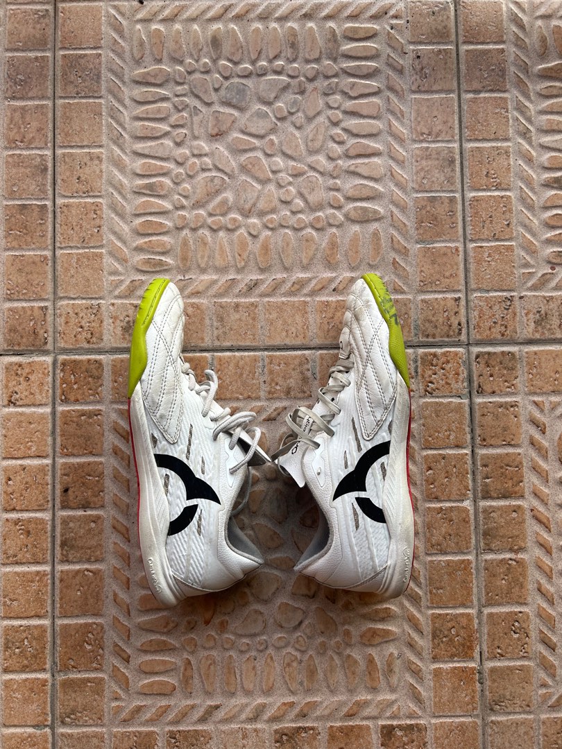 ortuseight catalyst vision v4, Men's Fashion, Activewear on Carousell