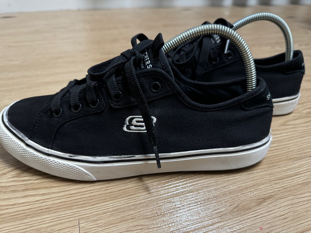 Skechers Los Angeles, Men's Fashion, Footwear, Sneakers on Carousell