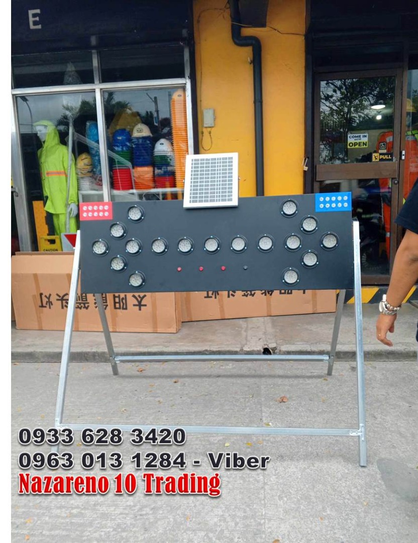 Solar Arrow Board Light Black Color, Commercial & Industrial ...