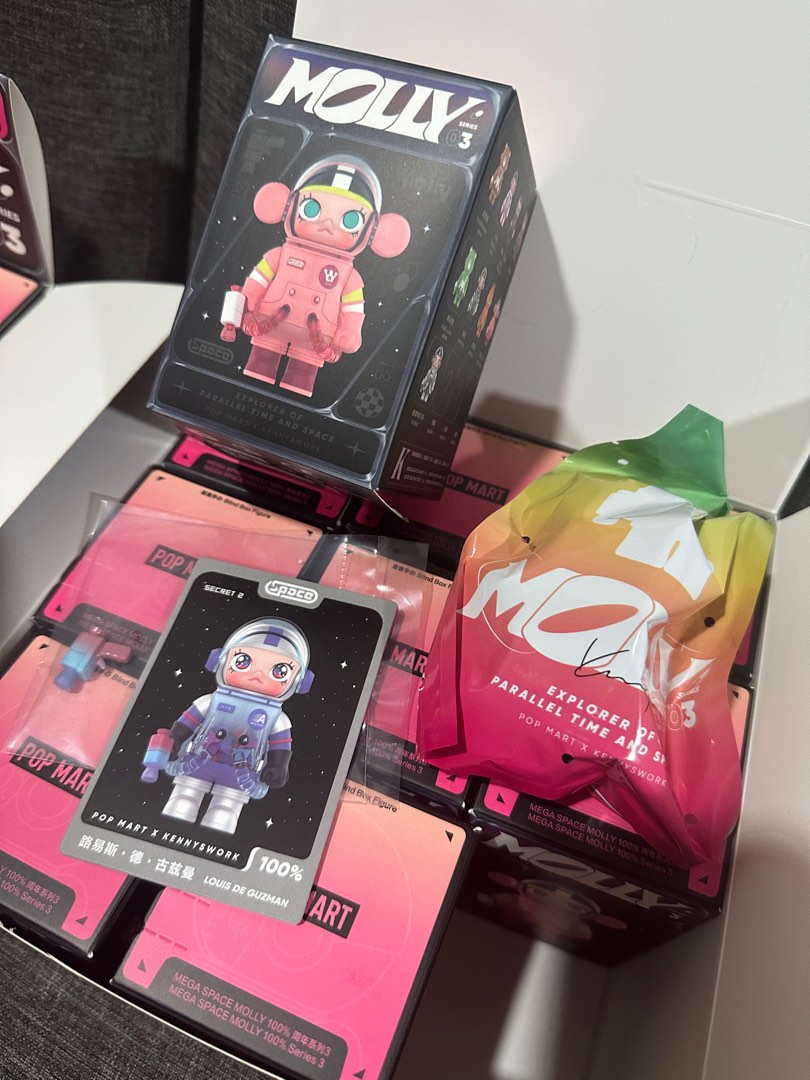 Space Molly Mega 100 S3 Secret#2, Hobbies & Toys, Toys & Games on Carousell
