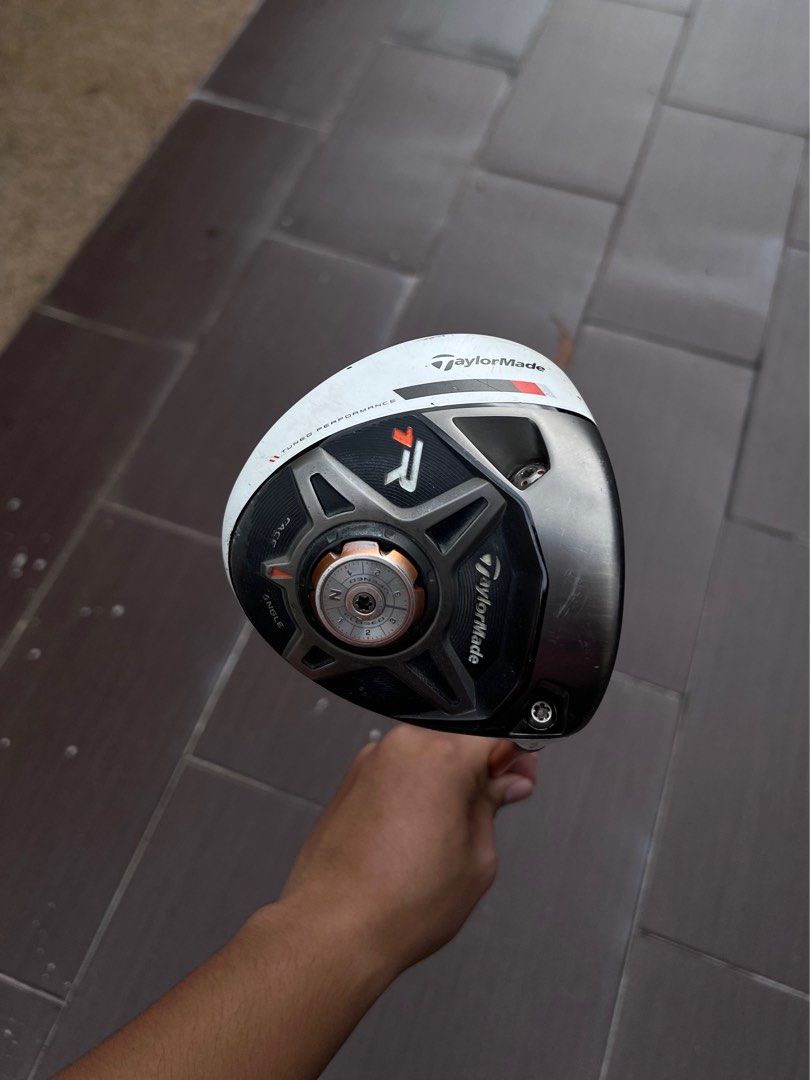 Taylormade R1 Driver, Sports Equipment, Sports & Games, Golf on Carousell