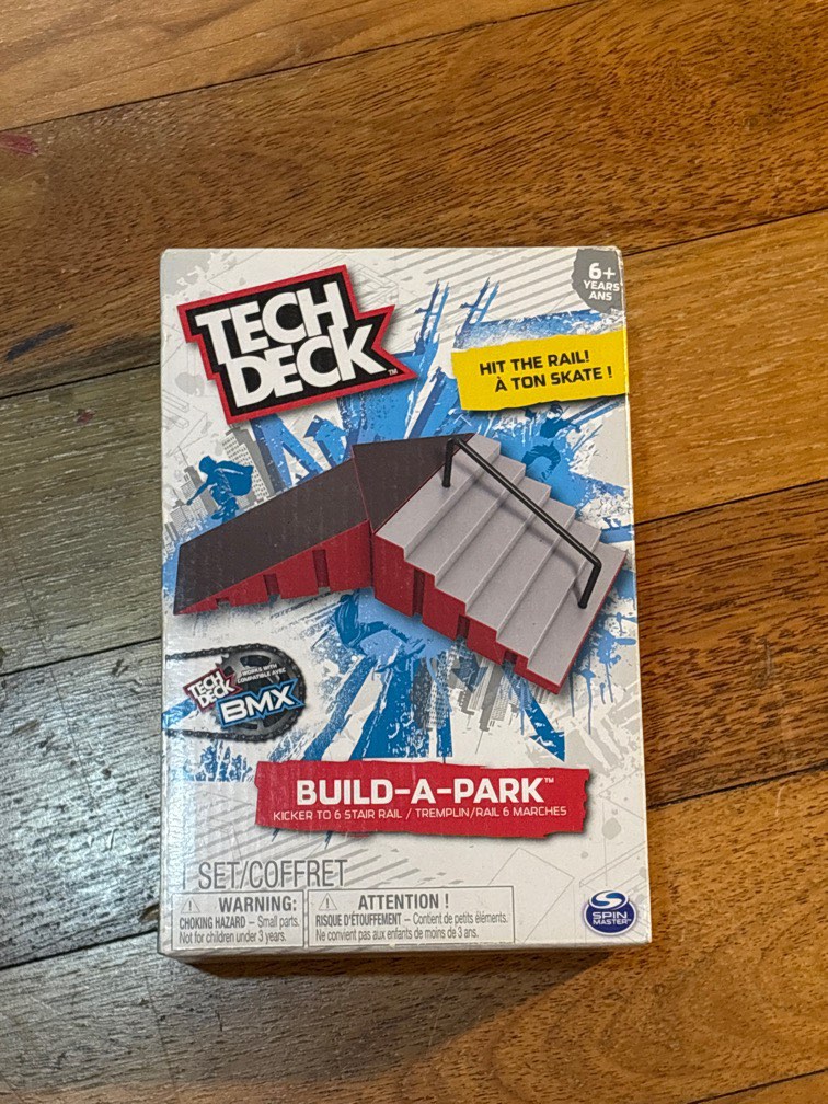 Tech deck build a park skatepark (fingerboard), Hobbies & Toys, Toys ...