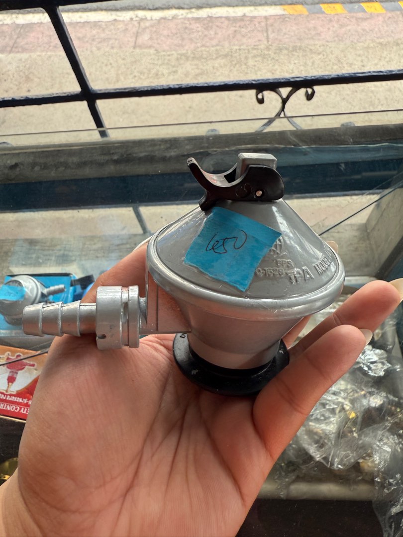 TPA Petron Gasul Snap-on LPG Regulator, Furniture & Home Living ...