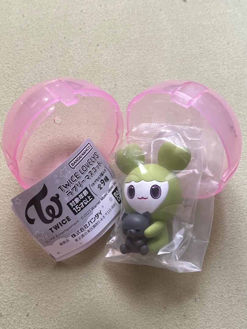 Twice Lovelys Laburi Gashapon jeongvely jeongyeon, Hobbies & Toys ...